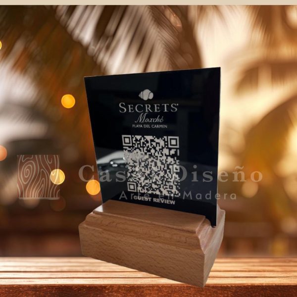 Menu QR de madera - CasAl Diseño